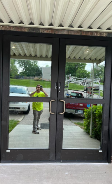 Top-Rated Commercial and Residential Glass Replacement